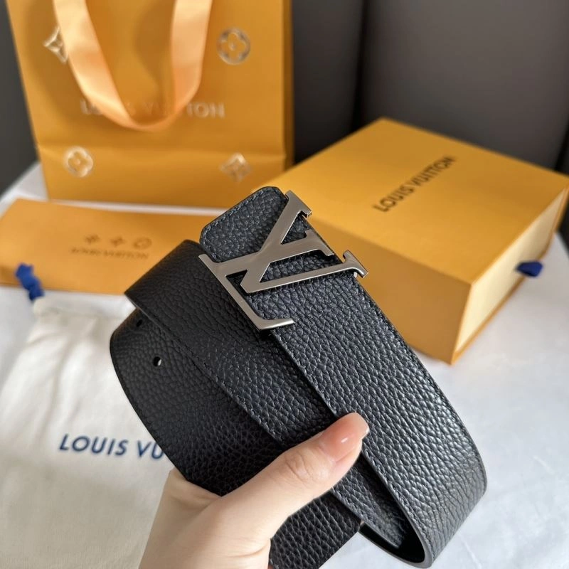 Low-cost Louis Vuitton Belts