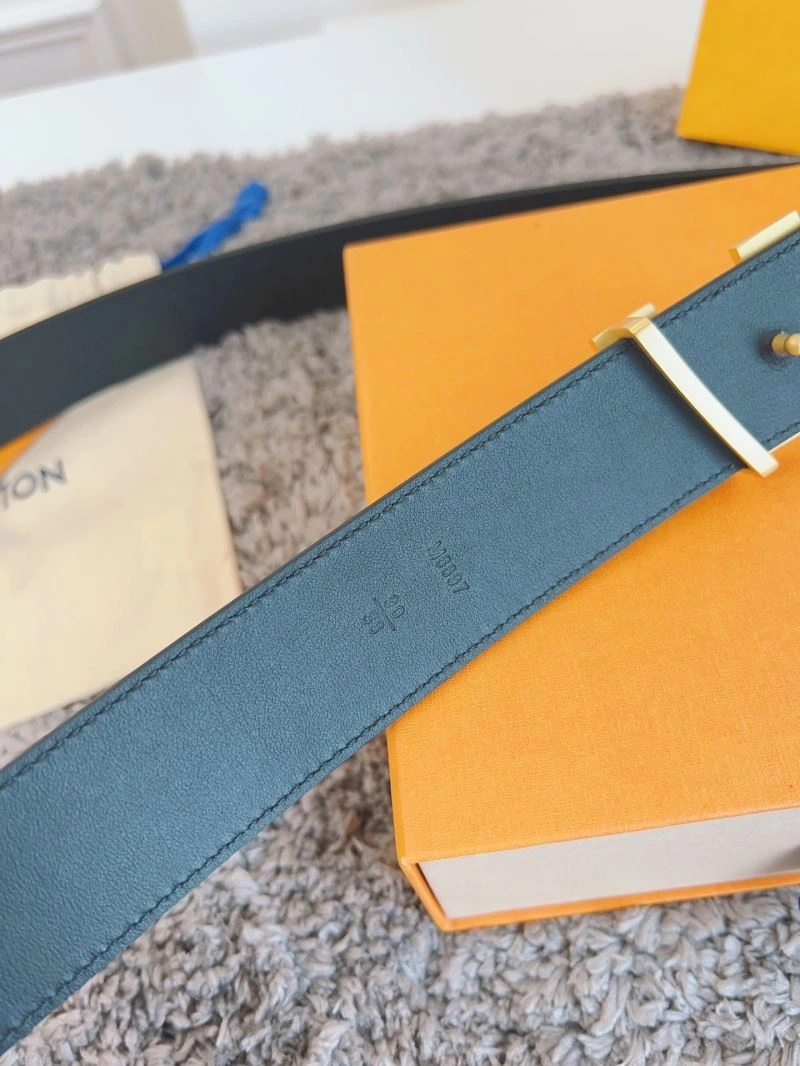 Low-cost Louis Vuitton Belts