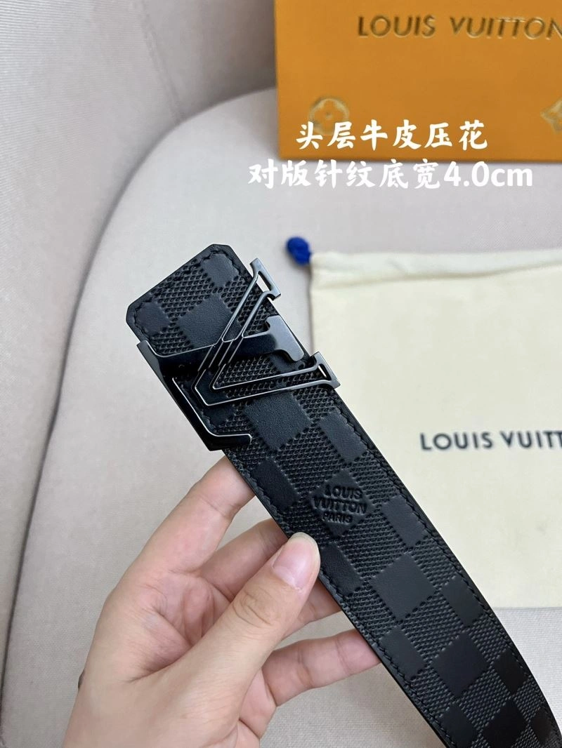 Top mirror Louis Vuitton Belts