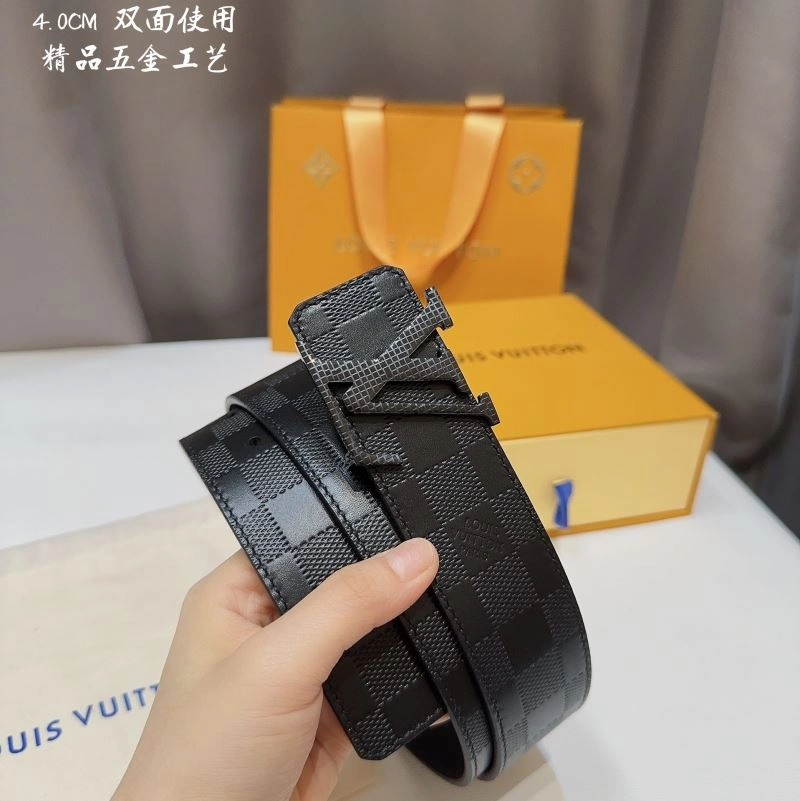 Accurate model Louis Vuitton Belts