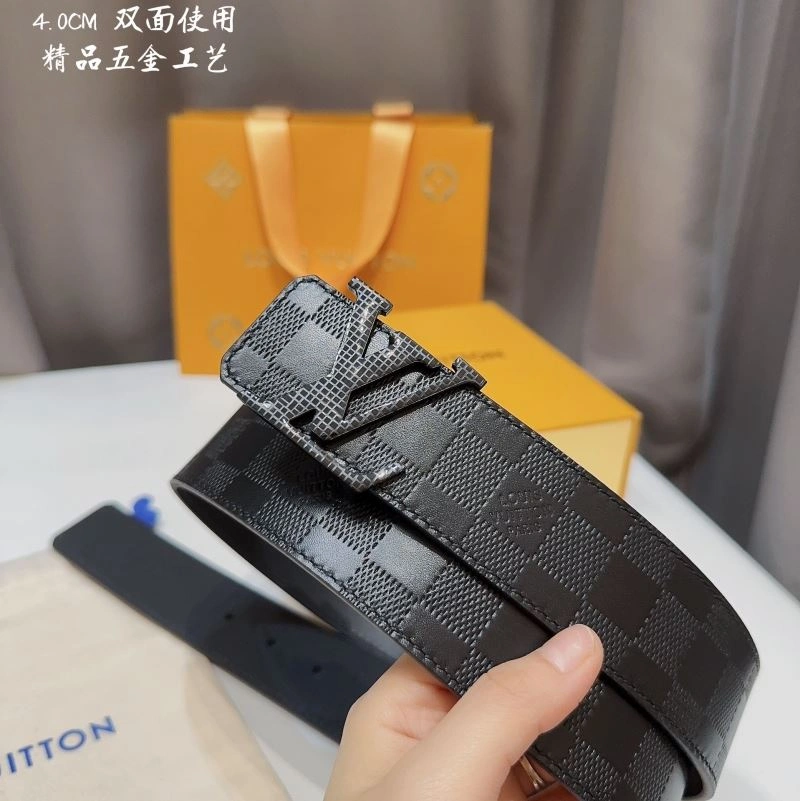 Accurate model Louis Vuitton Belts