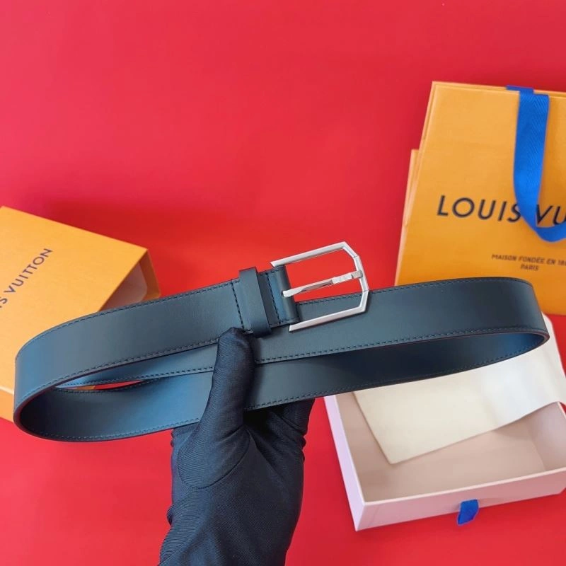 Low-cost Louis Vuitton Belts