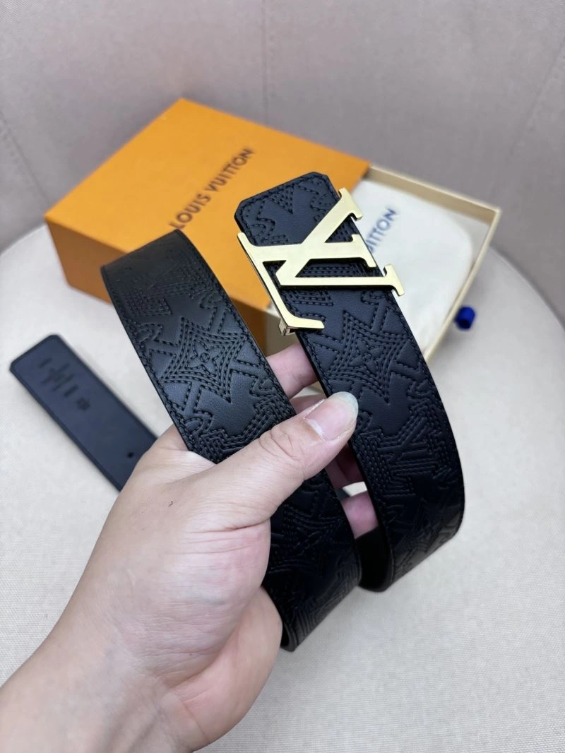 Top mirror Louis Vuitton Belts