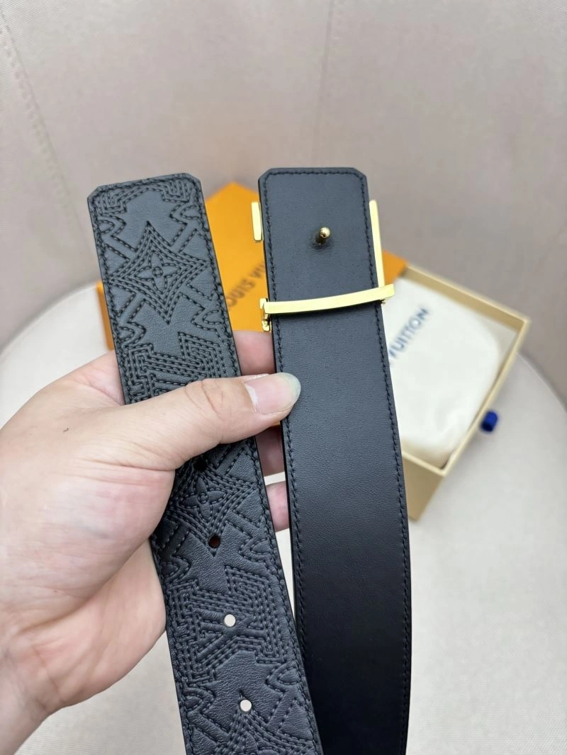Top mirror Louis Vuitton Belts