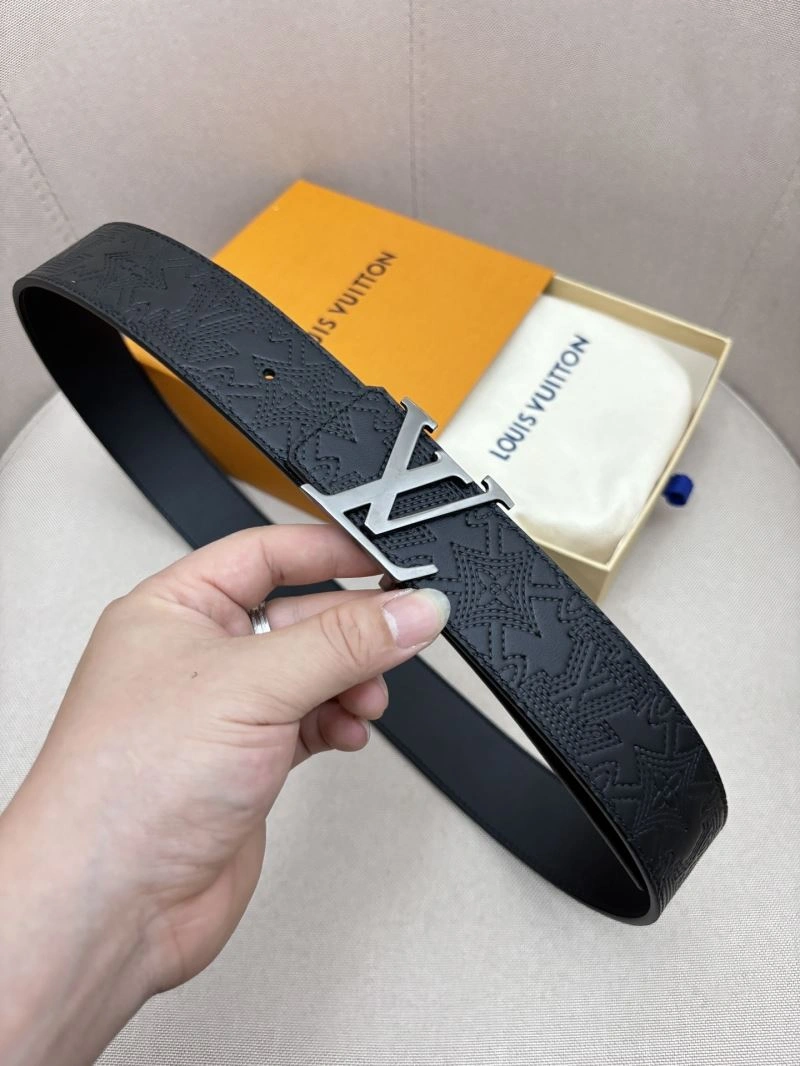 Low-cost Louis Vuitton Belts