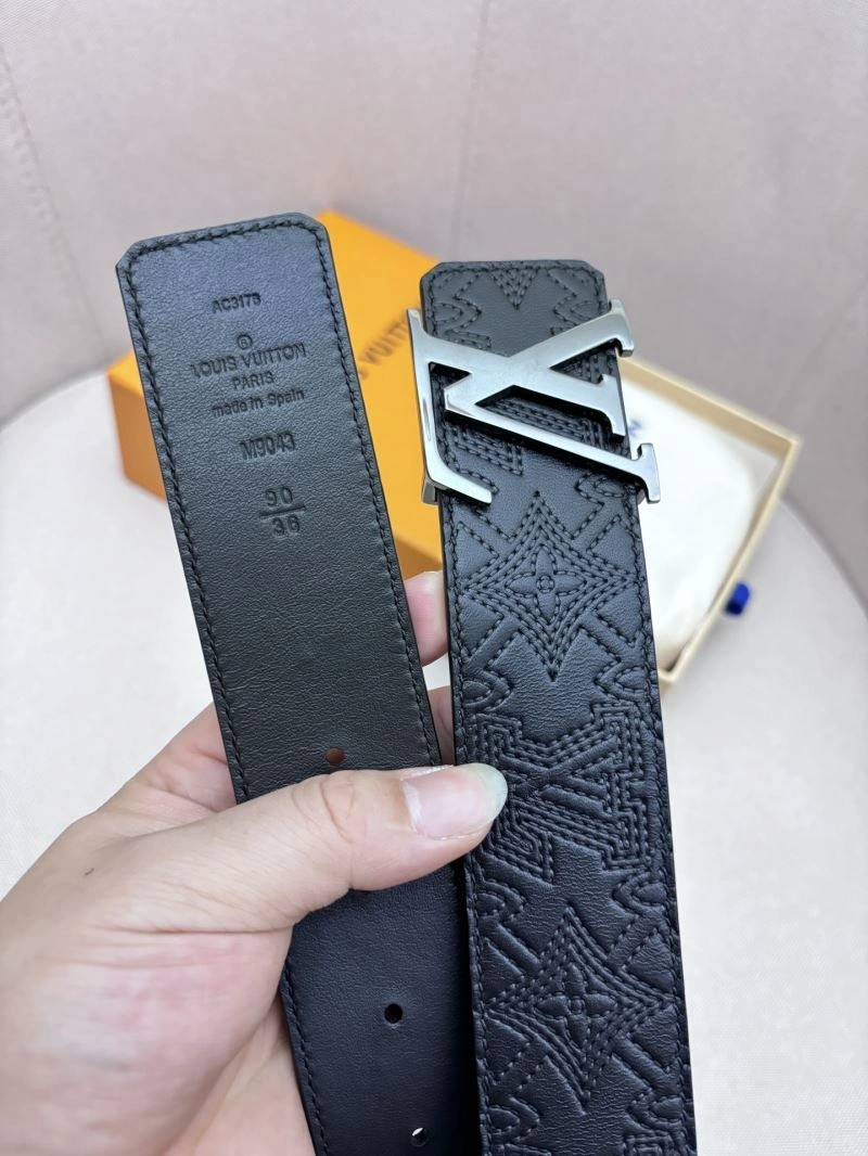 Low-cost Louis Vuitton Belts