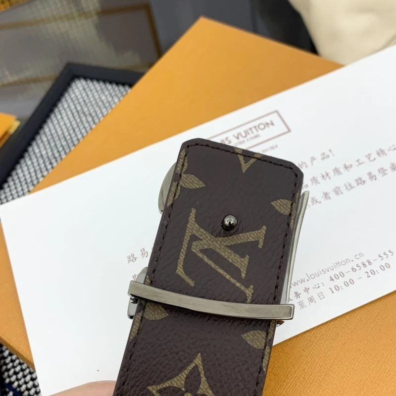 Low-cost Louis Vuitton Belts
