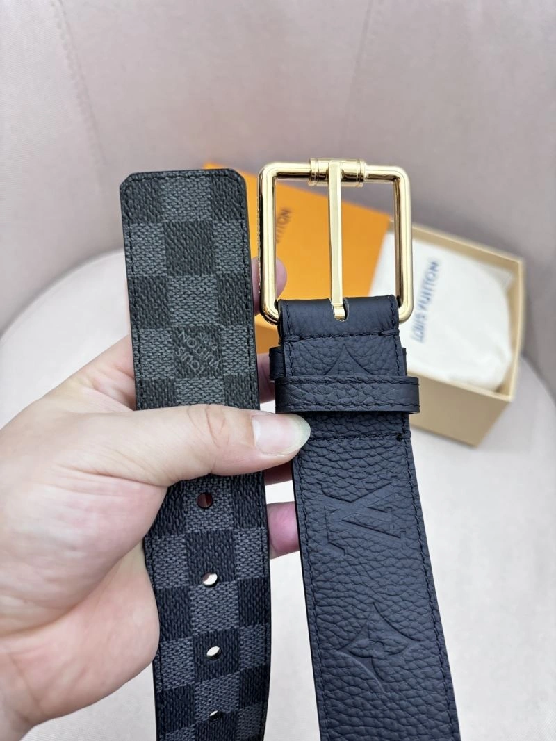 Accurate model Louis Vuitton Belts