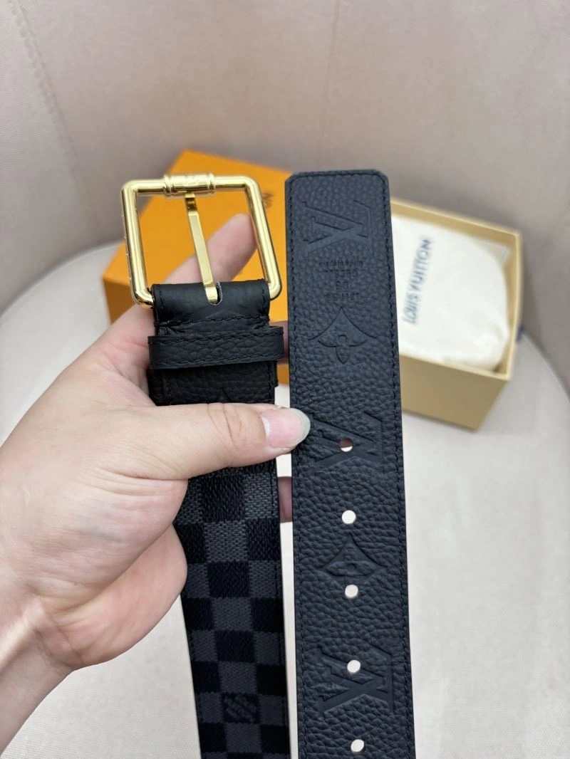 Accurate model Louis Vuitton Belts