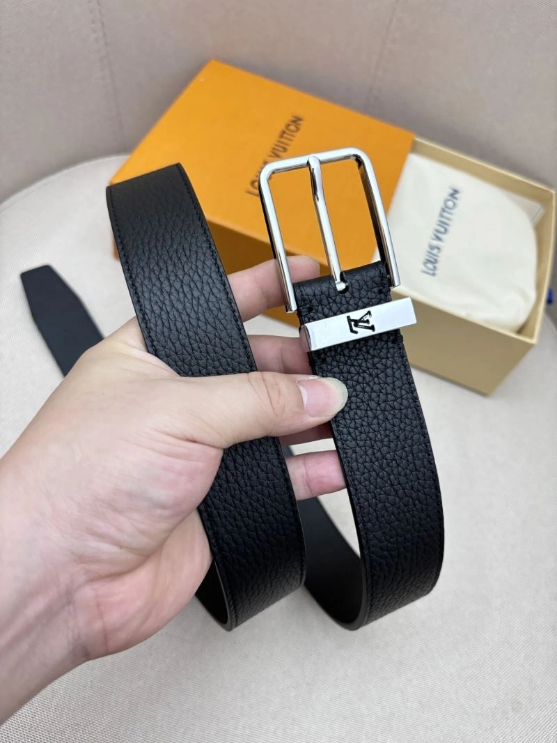 Accurate model Louis Vuitton Belts
