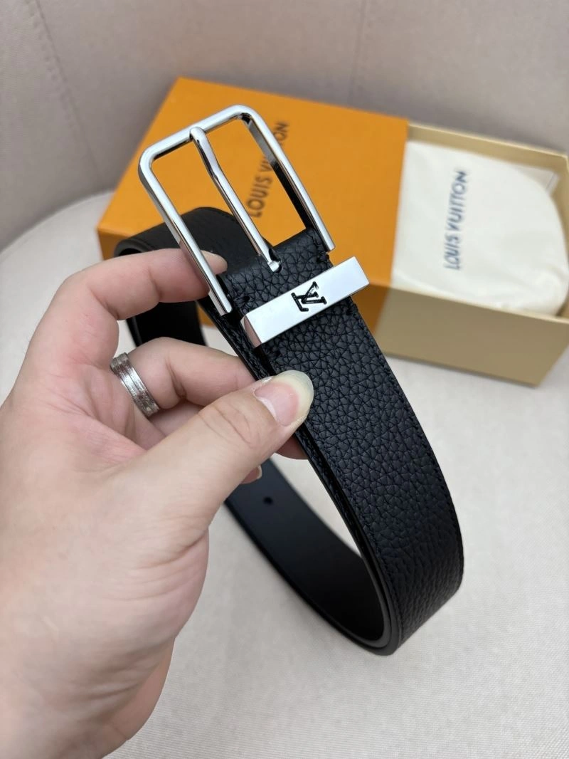 Accurate model Louis Vuitton Belts