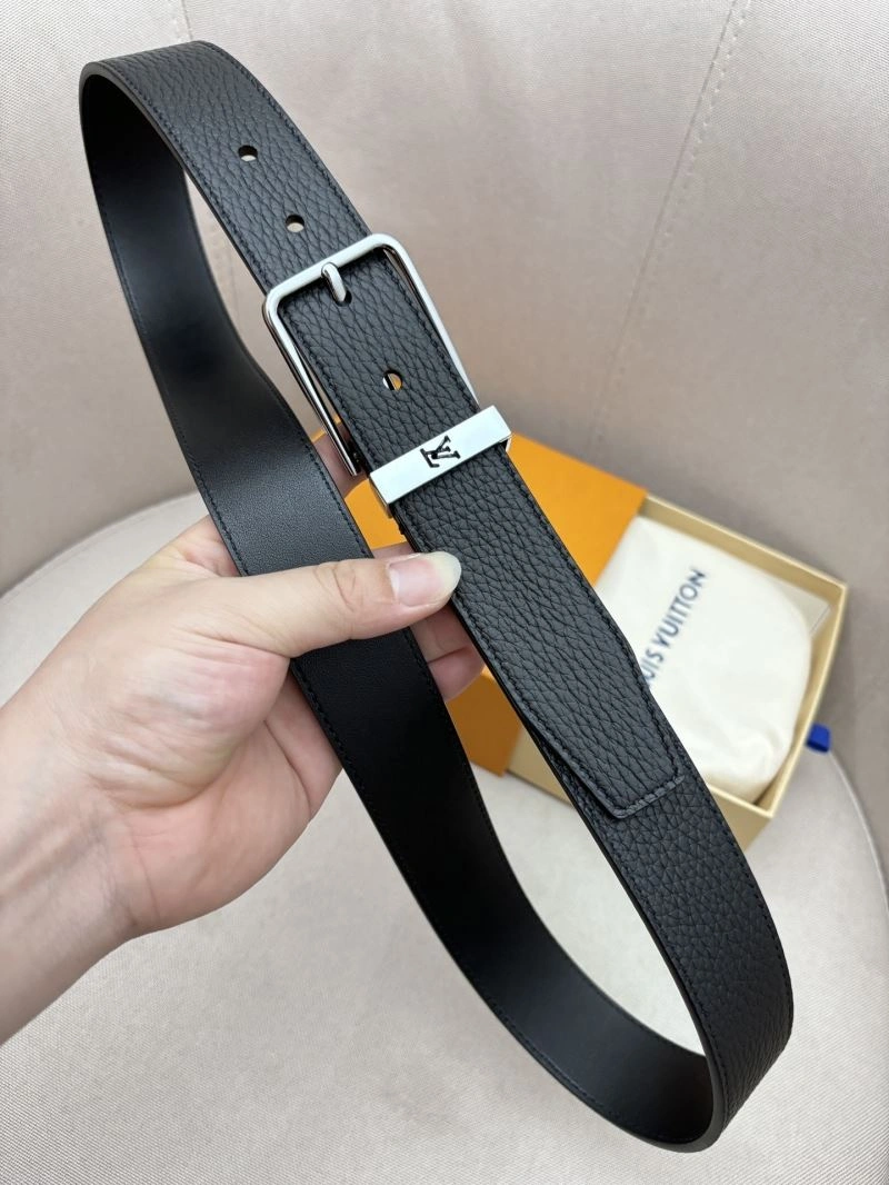 Accurate model Louis Vuitton Belts