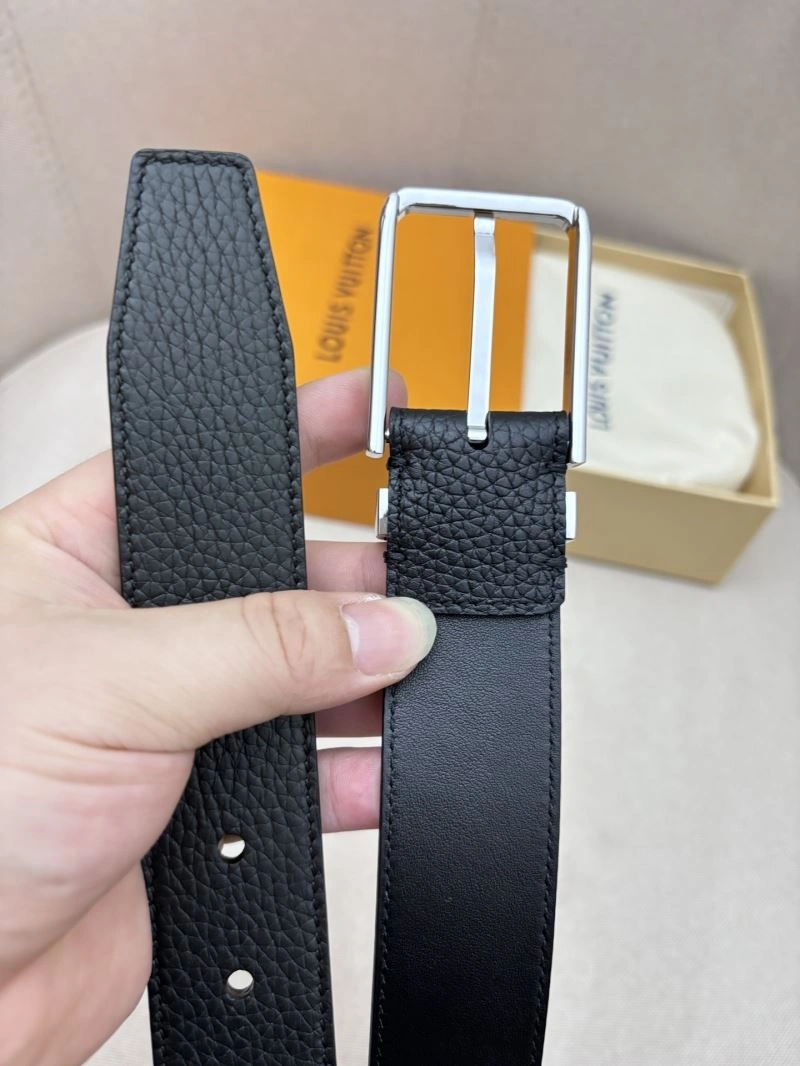 Accurate model Louis Vuitton Belts