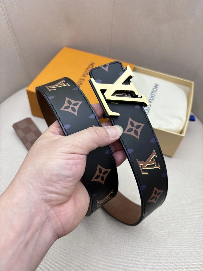 Accurate model Louis Vuitton Belts
