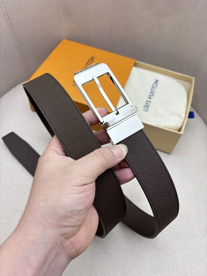 Accurate model Louis Vuitton Belts