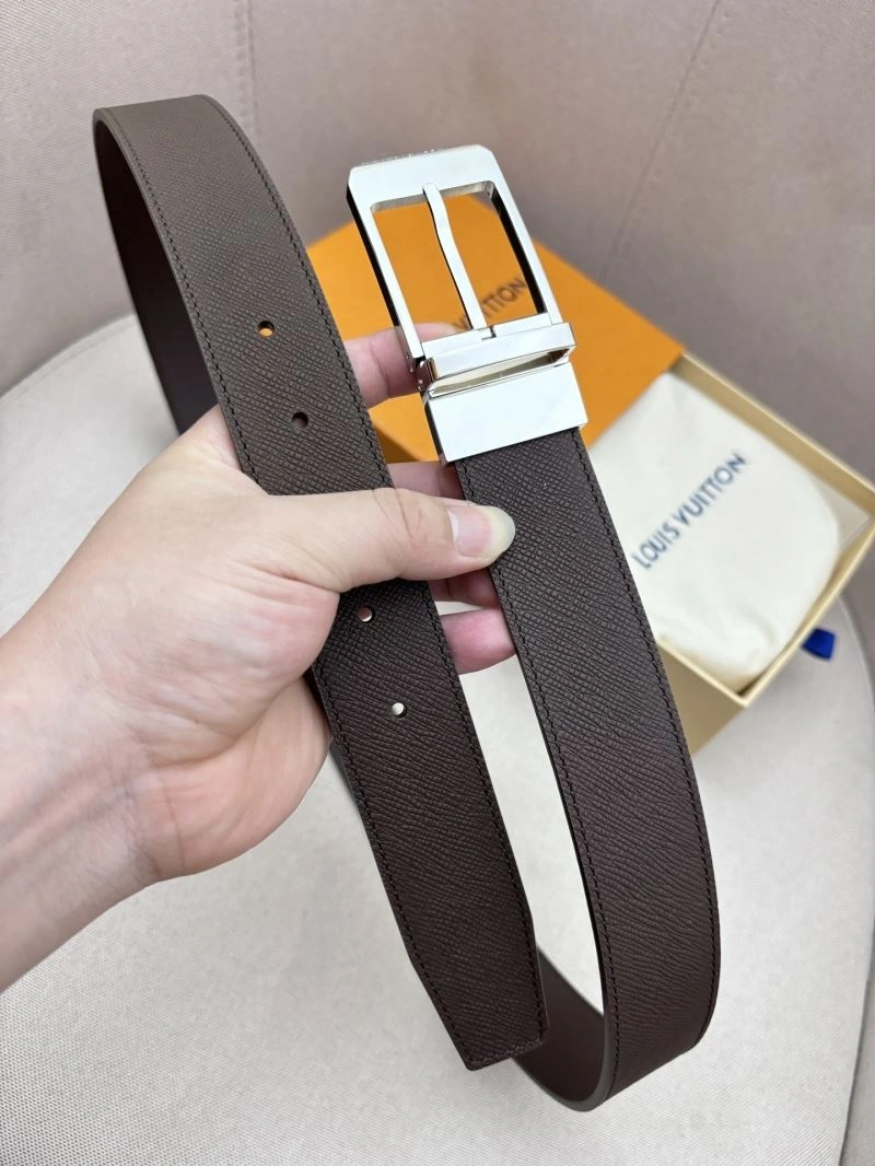Accurate model Louis Vuitton Belts