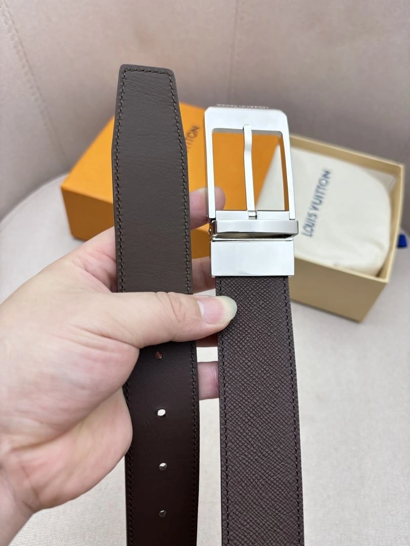 Accurate model Louis Vuitton Belts