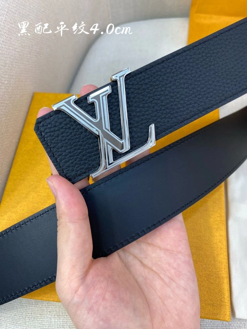 Top mirror Louis Vuitton Belts