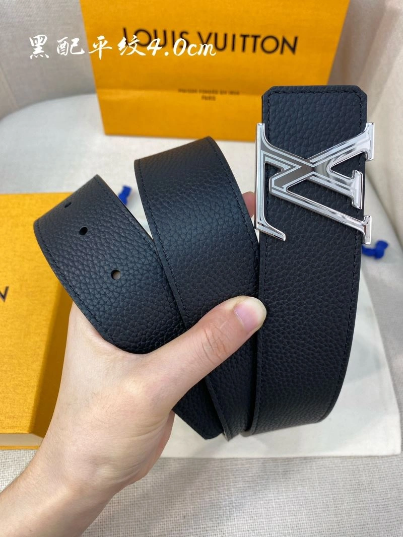 Top mirror Louis Vuitton Belts