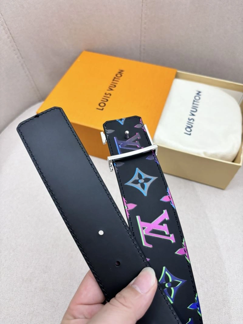 Low-cost Louis Vuitton Belts