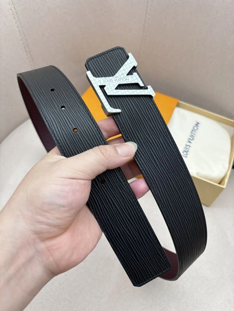 Low-cost Louis Vuitton Belts