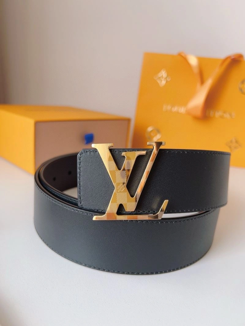 Low-cost Louis Vuitton Belts