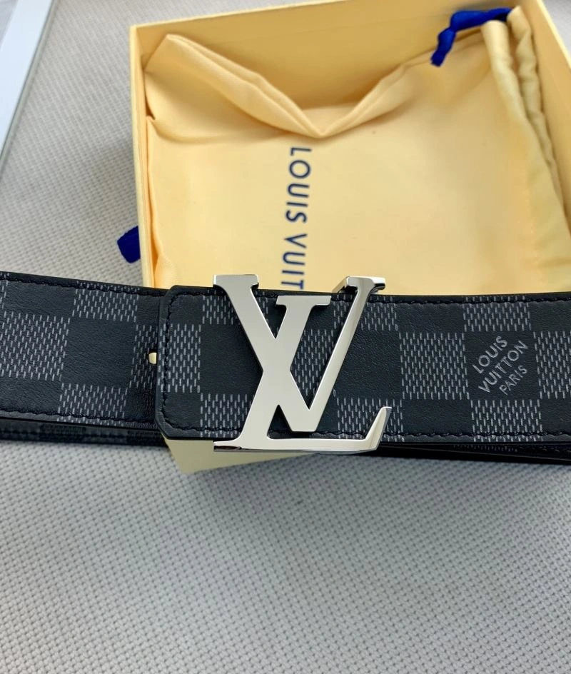 Top mirror Louis Vuitton Belts