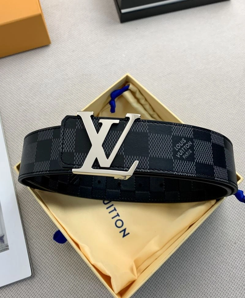 Top mirror Louis Vuitton Belts