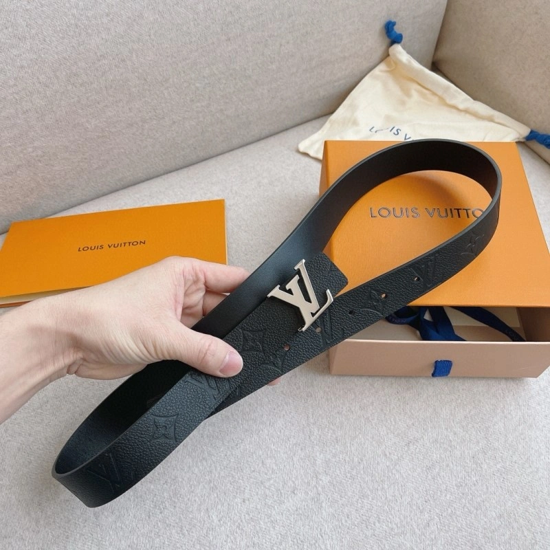Accurate model Louis Vuitton Belts