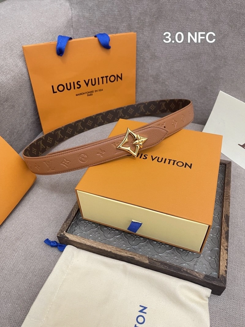 Top mirror Louis Vuitton Belts