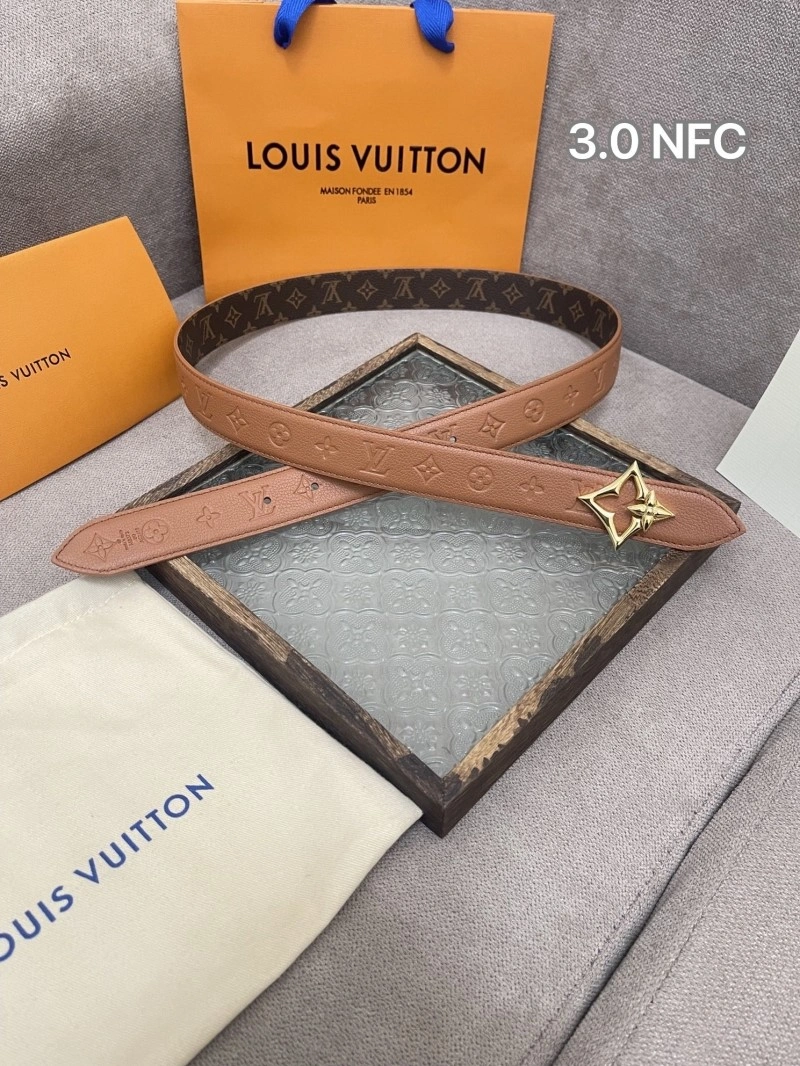 Top mirror Louis Vuitton Belts