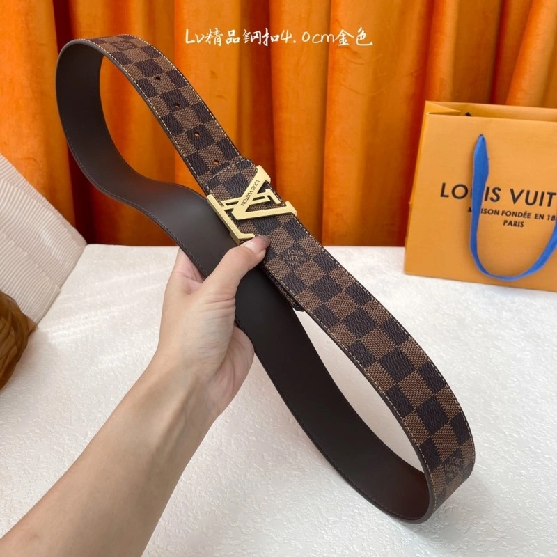 Top mirror Louis Vuitton Belts