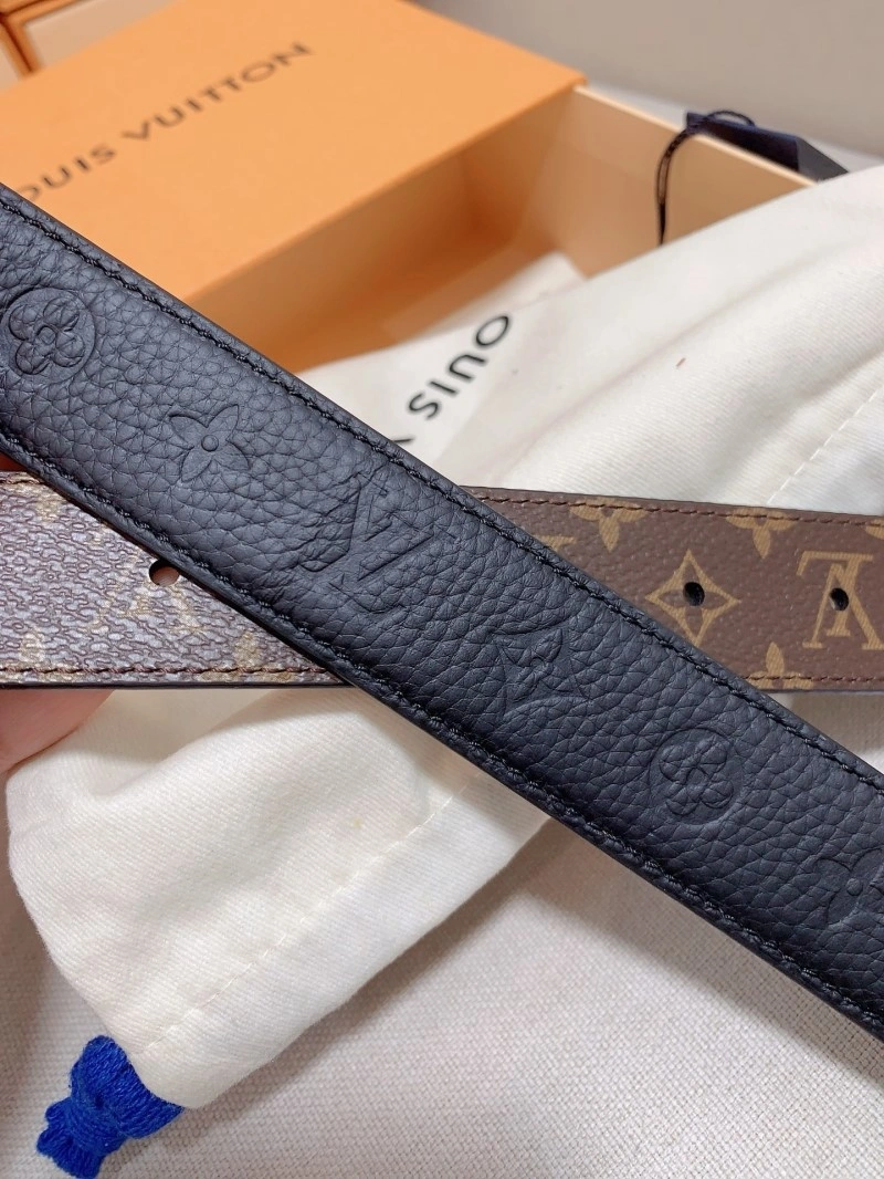 Low-cost Louis Vuitton Belts