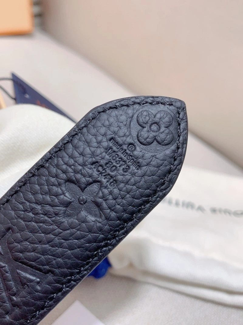 Low-cost Louis Vuitton Belts