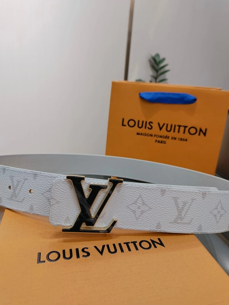 Bargain Louis Vuitton Belts