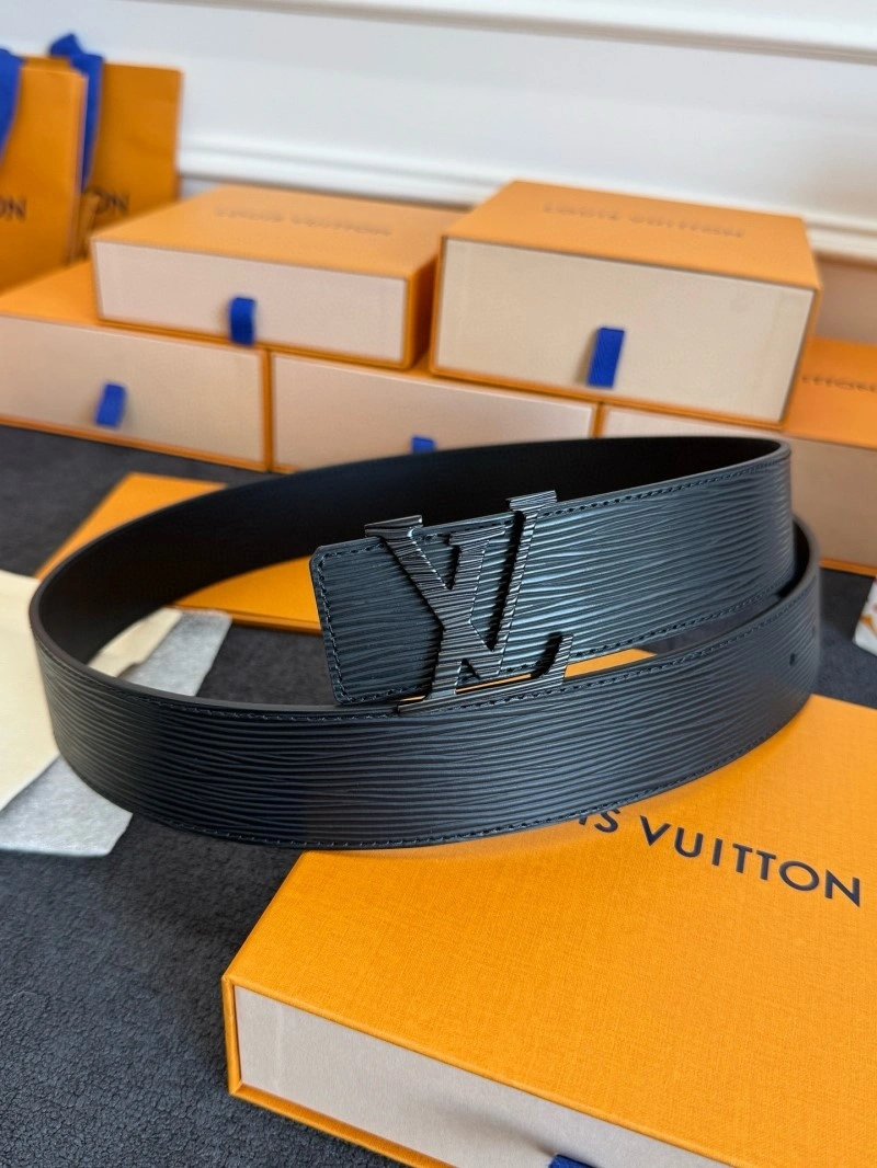 Top mirror Louis Vuitton Belts