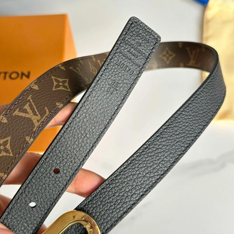 Low-cost Louis Vuitton Belts