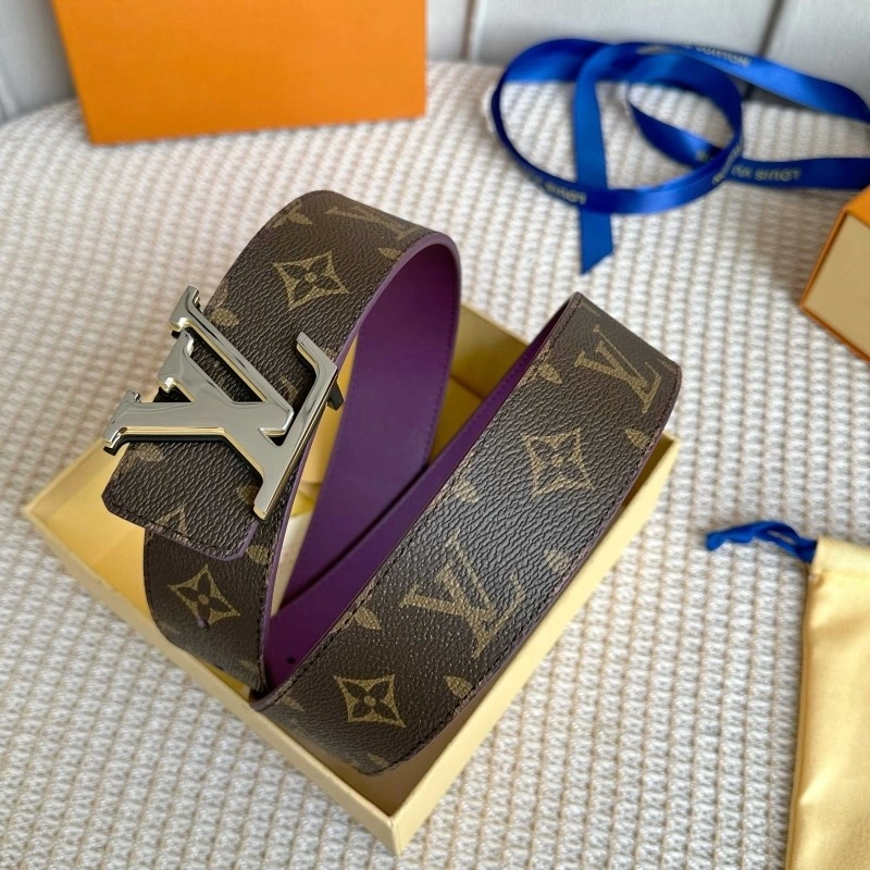 Top mirror Louis Vuitton Belts