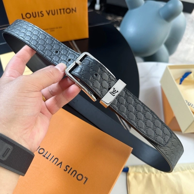 Accurate model Louis Vuitton Belts