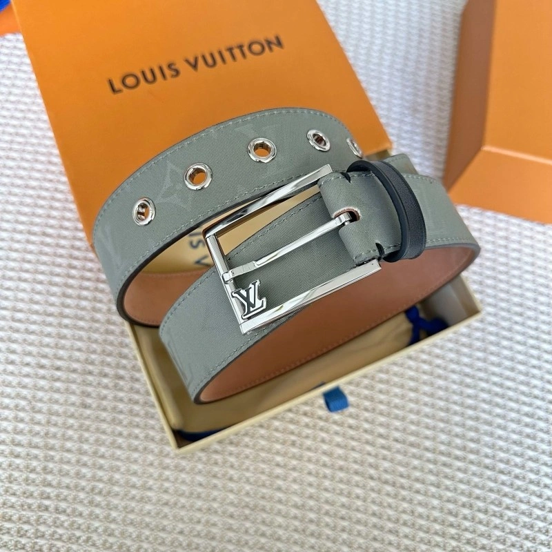 Accurate model Louis Vuitton Belts