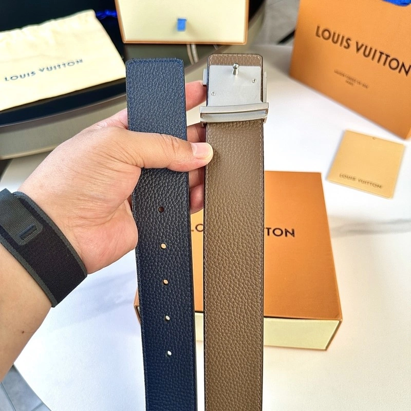 Top mirror Louis Vuitton Belts