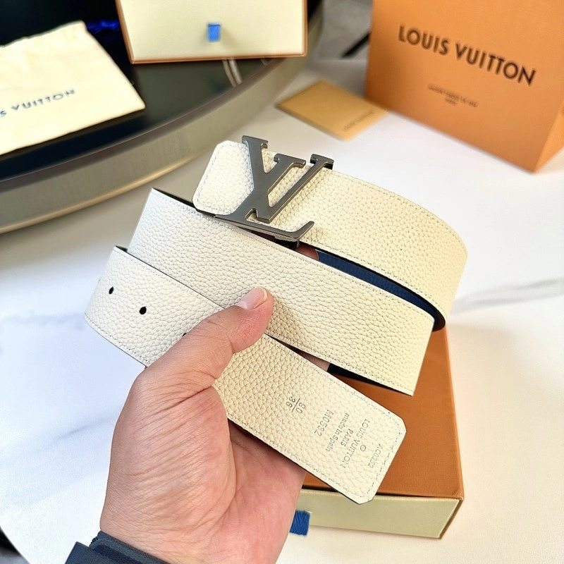 Top mirror Louis Vuitton Belts
