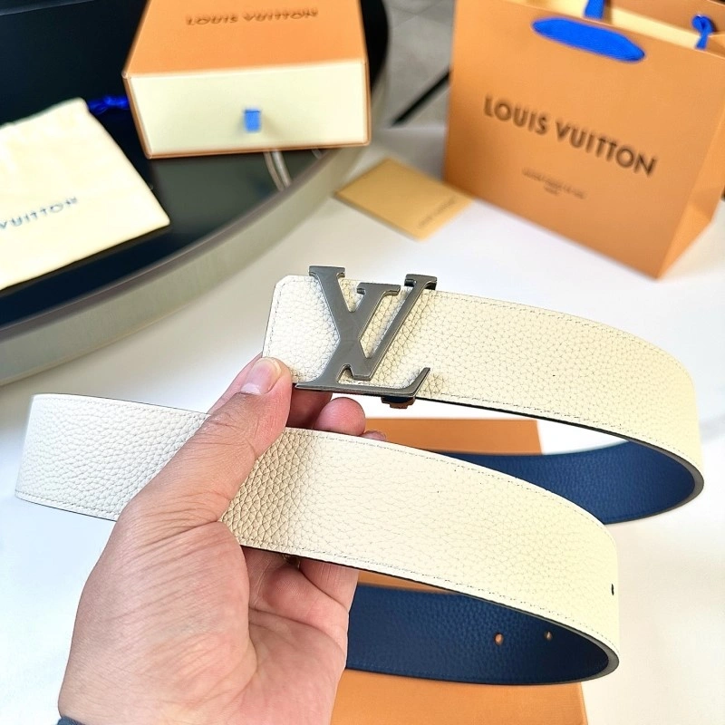 Top mirror Louis Vuitton Belts
