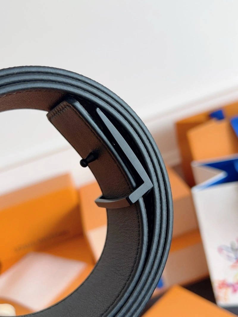 Official Louis Vuitton Belts