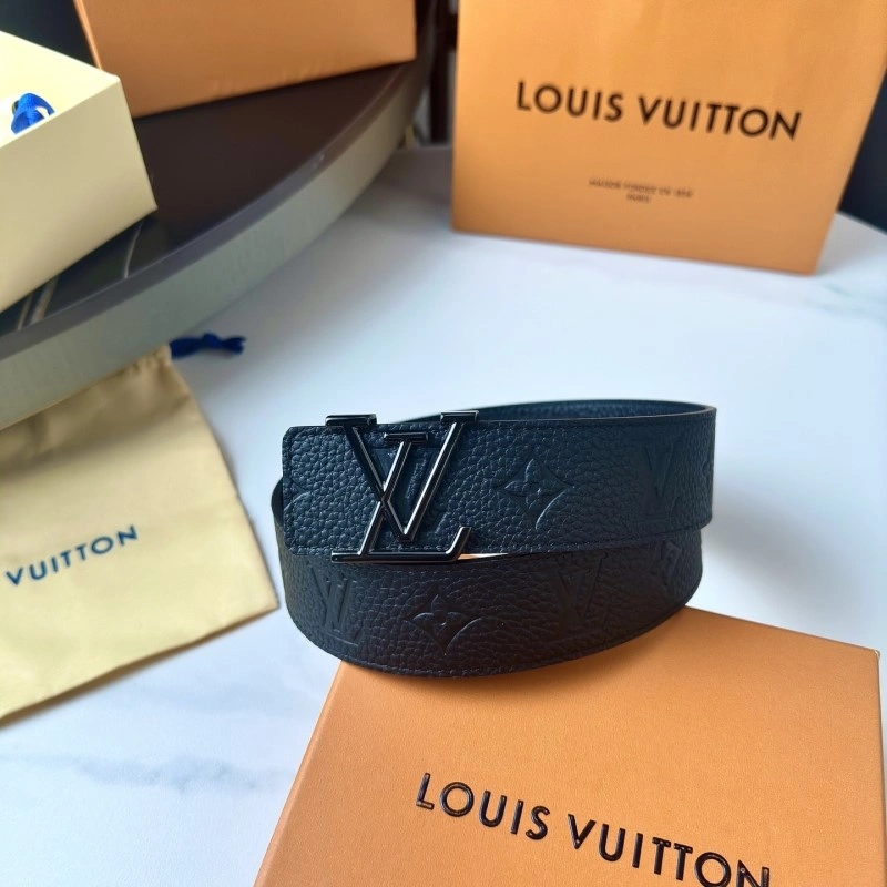 Accurate model Louis Vuitton Belts