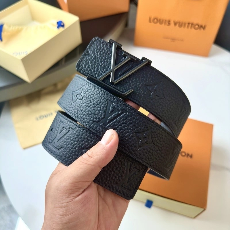 Accurate model Louis Vuitton Belts