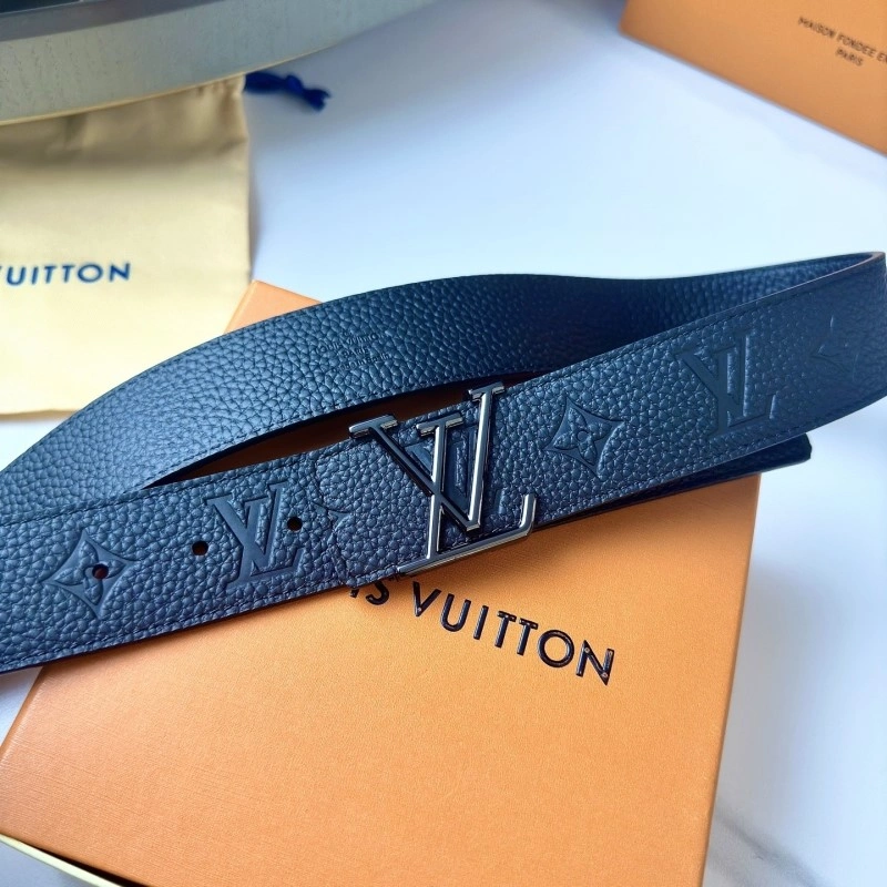 Accurate model Louis Vuitton Belts