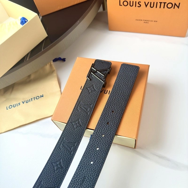 Accurate model Louis Vuitton Belts