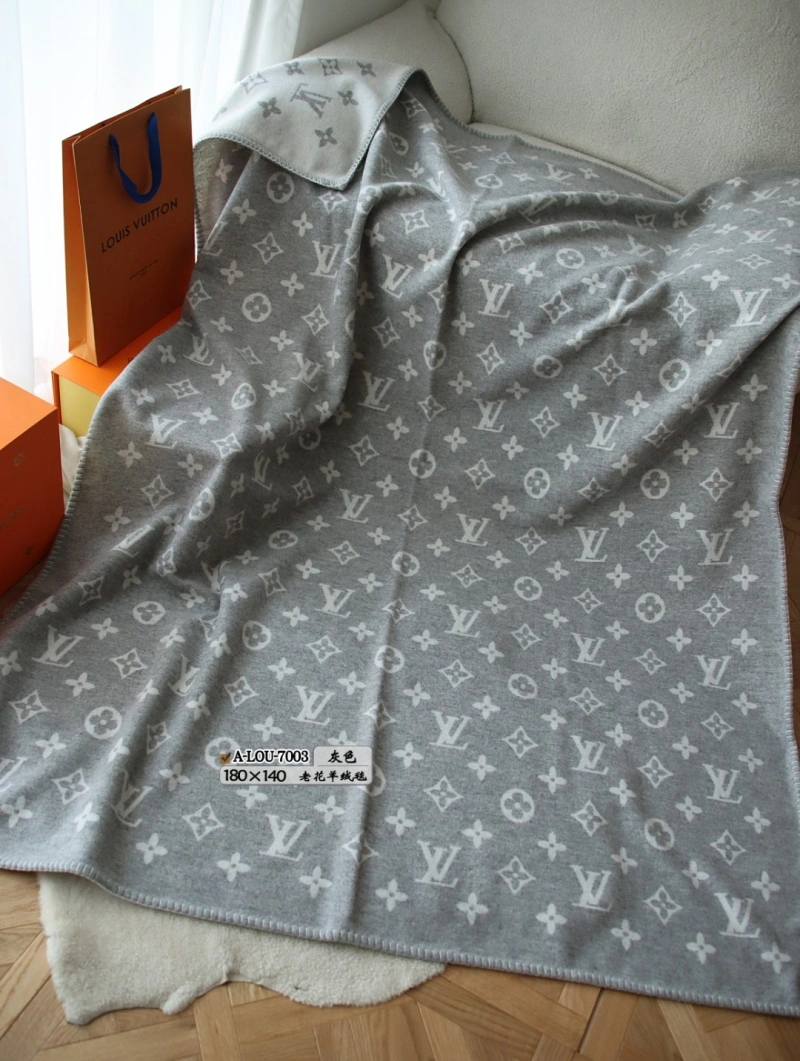 1:1 copy Louis Vuitton Blanket