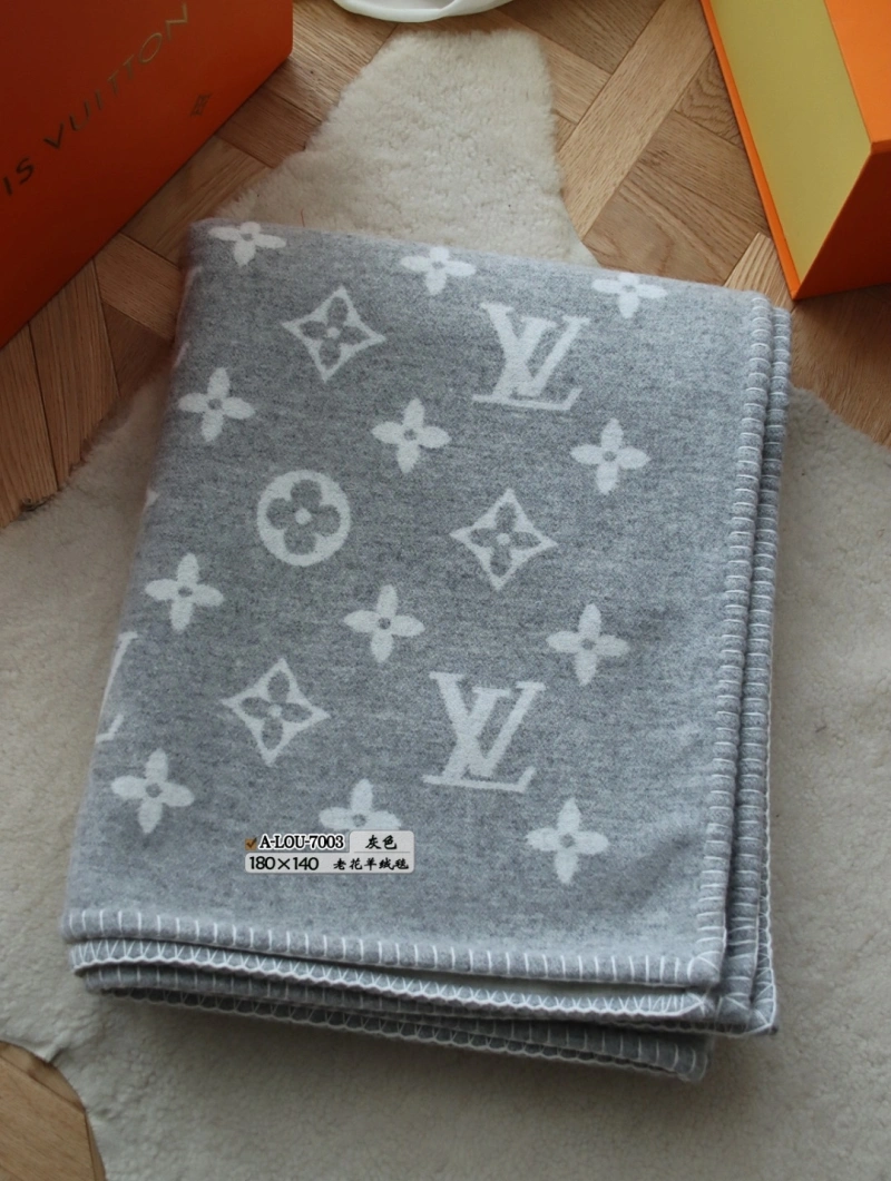 1:1 copy Louis Vuitton Blanket